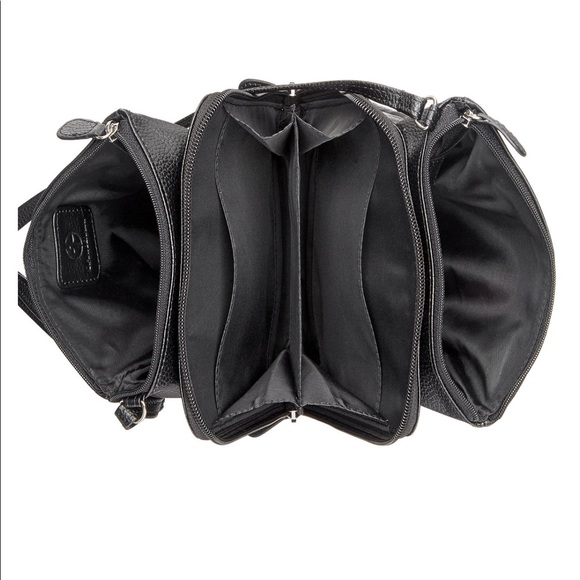 Giani Bernini | Bags | Giani Bernini Triplezip Pebble Leather Dasher ...